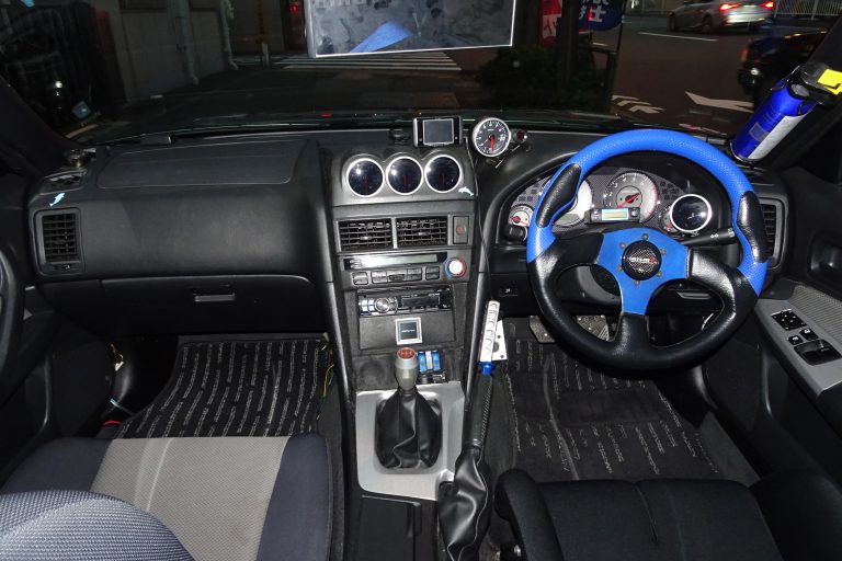 改造車 スカイライン入庫情報 神奈川にてER34 2D 25GT-tが入庫 | ドリ車・改造車のファクトリーウイン